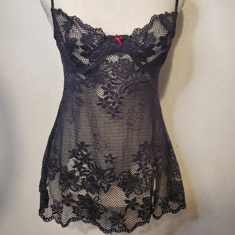 Victoria's Secret Stunning Lace Chemise - Gem